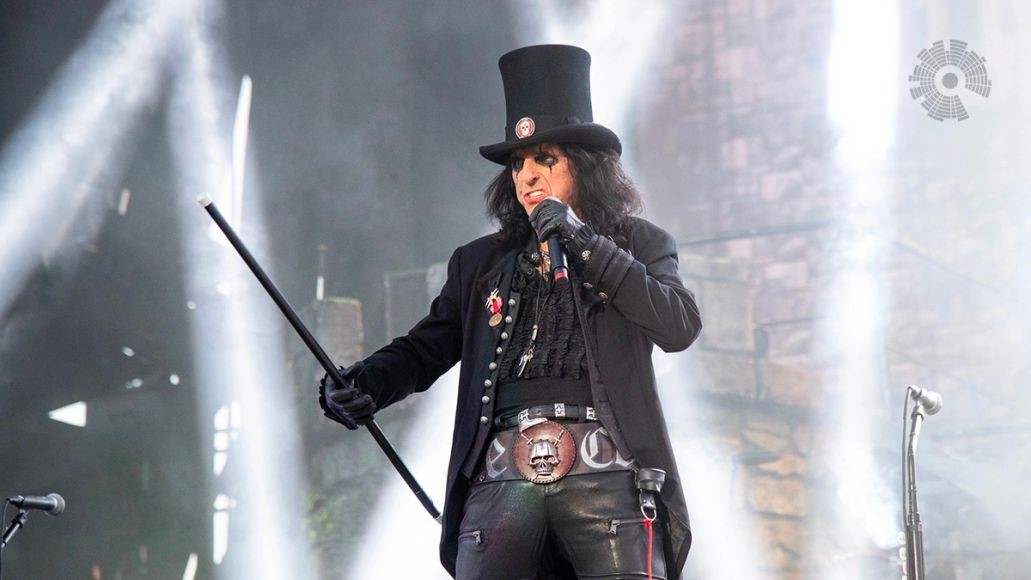 4 February 75th Anniversary of the birth of rock singer Alice Cooper ...
